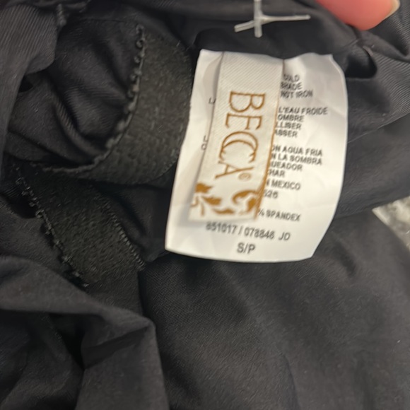 BECCA | Swim | Nwot Becca Color Code Elaine Splitstrap Onepiece ...